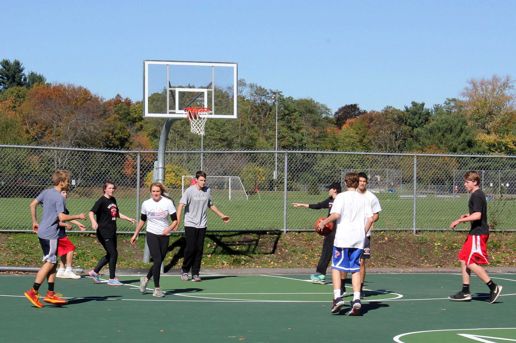 Wellesley outdoor basketball courts: Now and then - The Swellesley Report