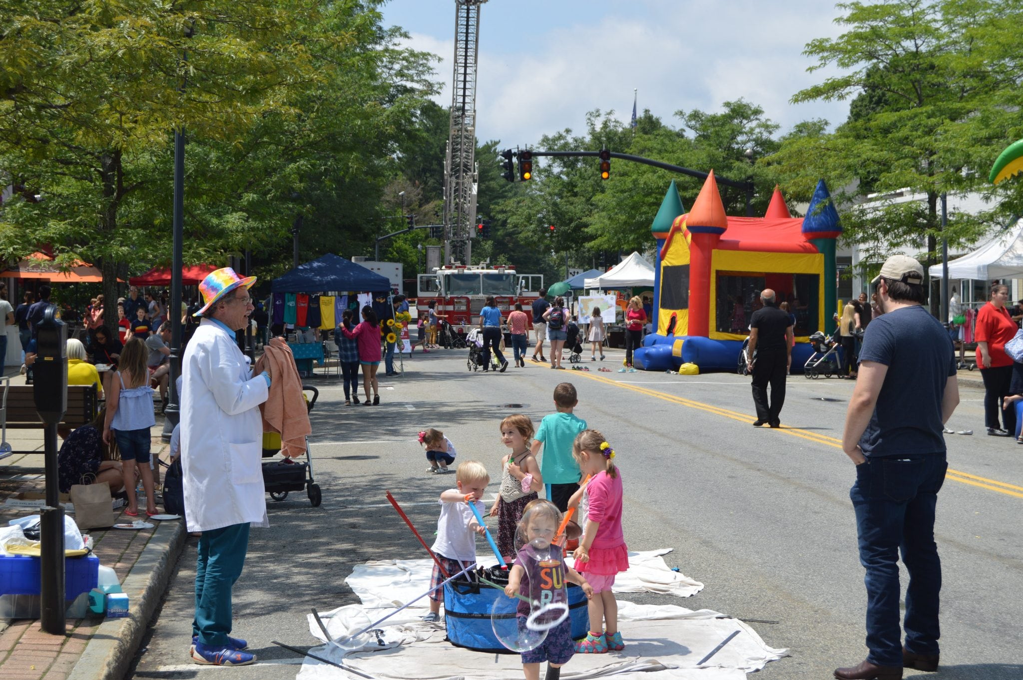 IN PICTURES: Wellesley Square draws big crowd to July Jubilation - The ...