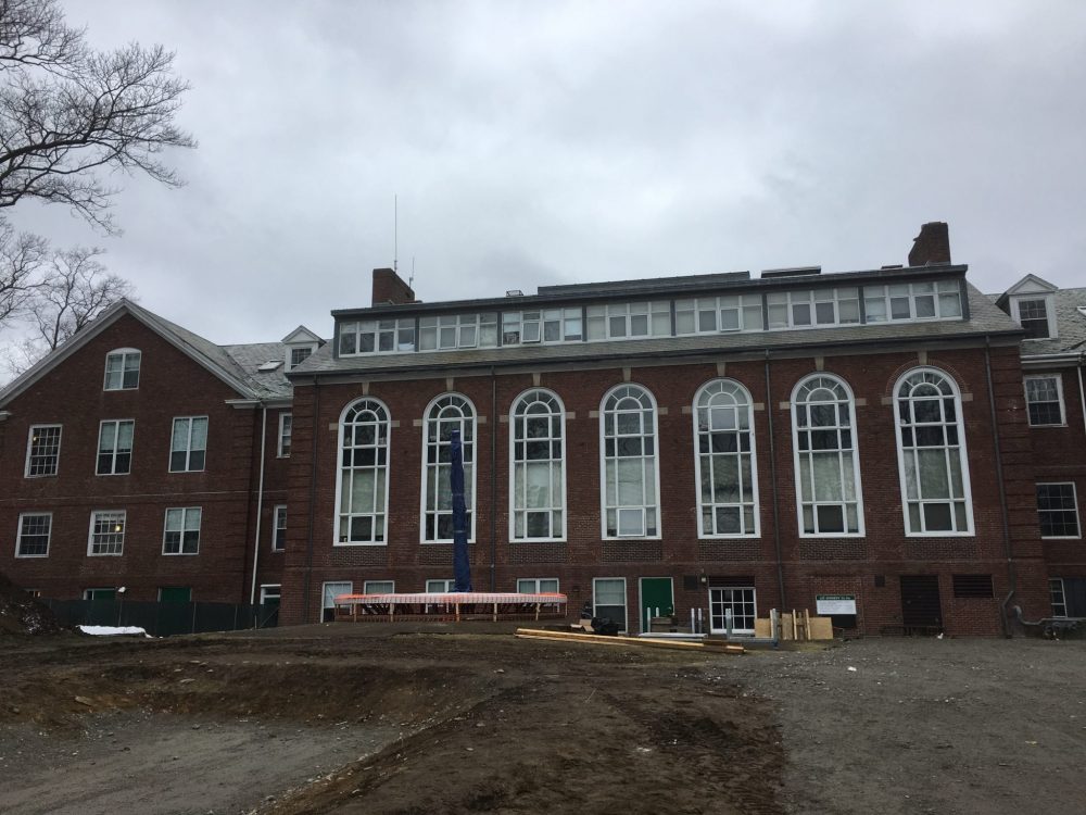 Sneak peek: We get a look at the Babson College globe - The Swellesley ...