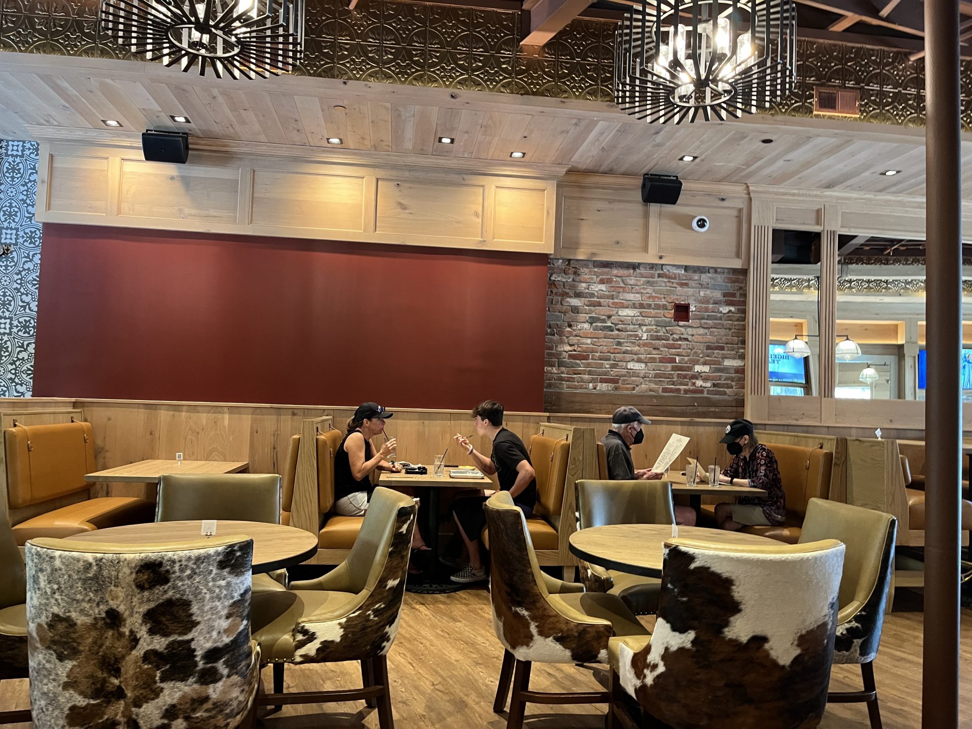 First taste: Wellesley Square's new Lockheart Restaurant - The ...